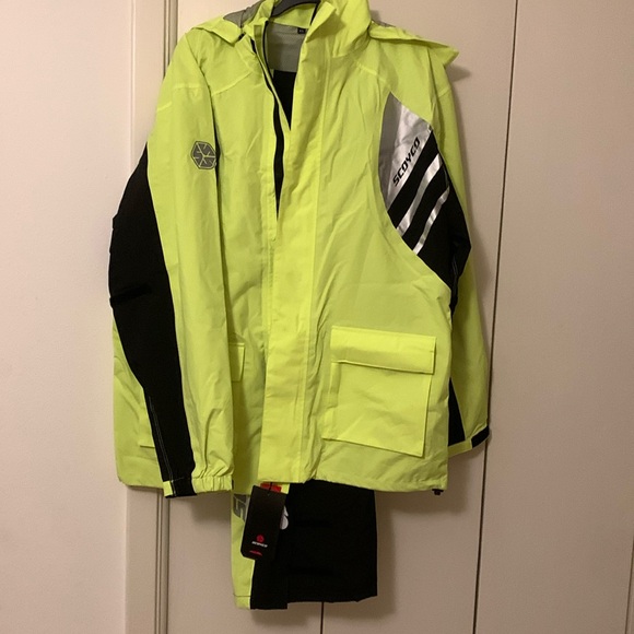 SCOYCO | Other | New Xl 2 Piece Reflective Suit Waterproof For Riding ...